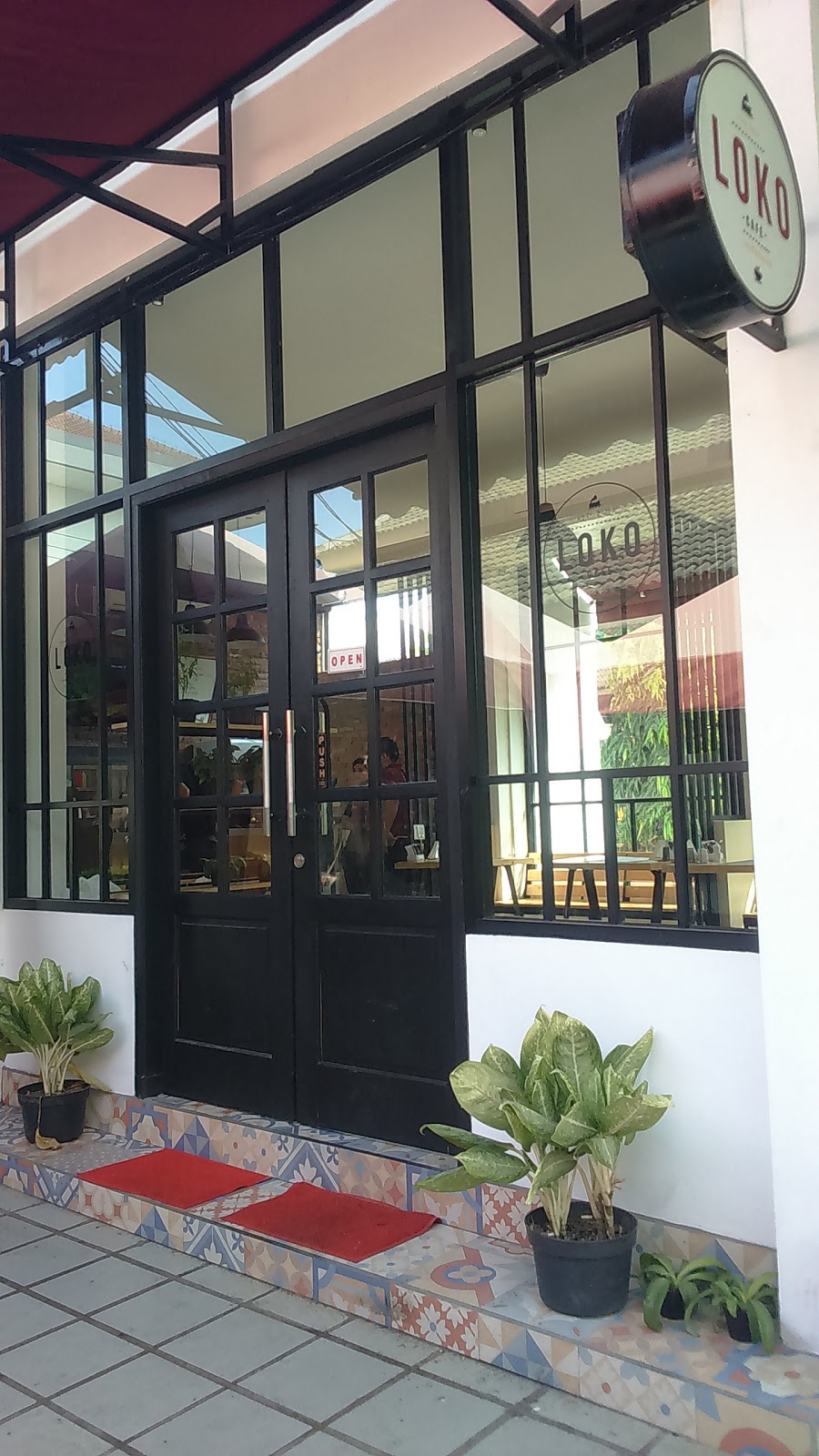 Loko Cafe Surabaya ~ my journey