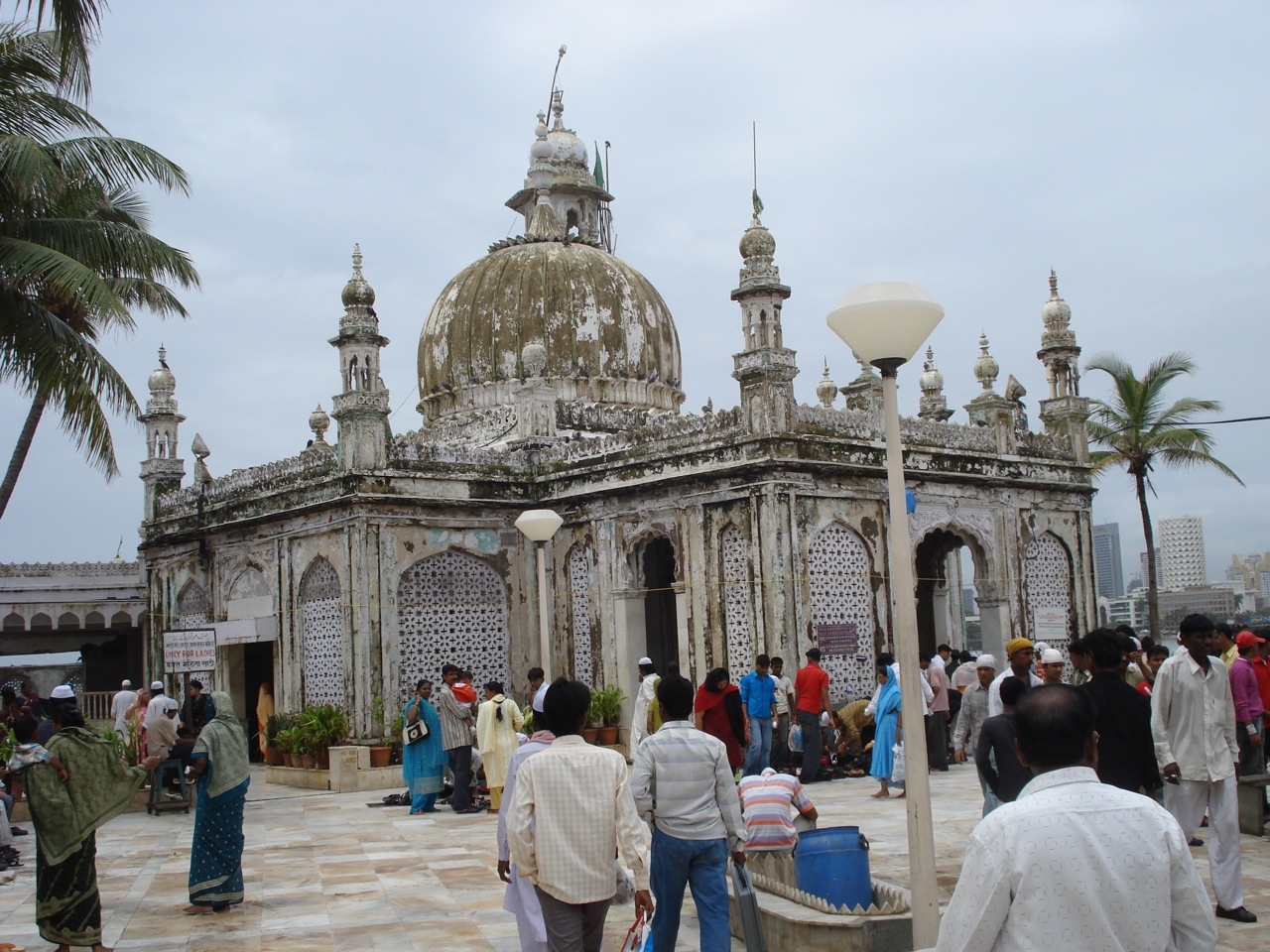 Masjid Haji Ali Mumbai, Masjid Taj Mahal Agra India | Fauzi Blog