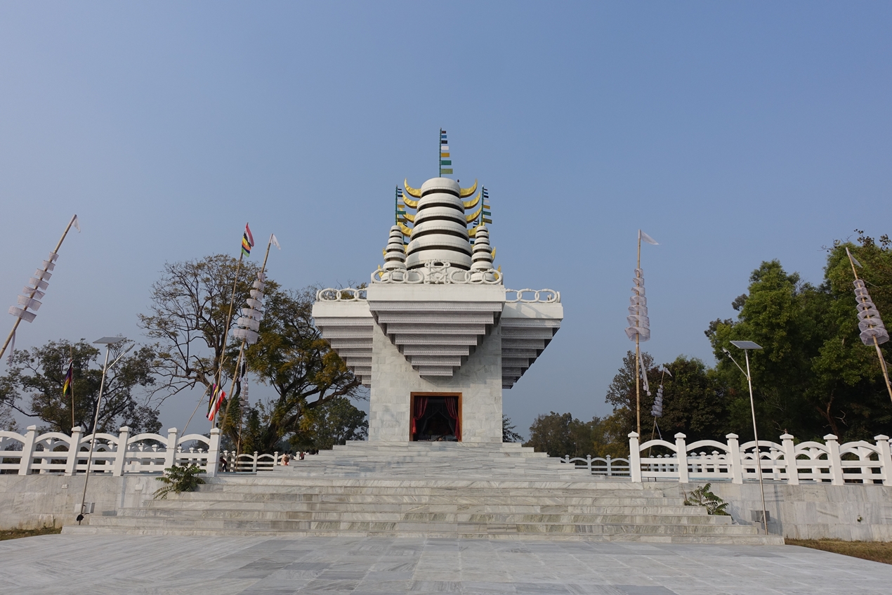 Like the blue wind: 252일차 - Kangla fort 그리고 현지인 화되다 [Imphal]