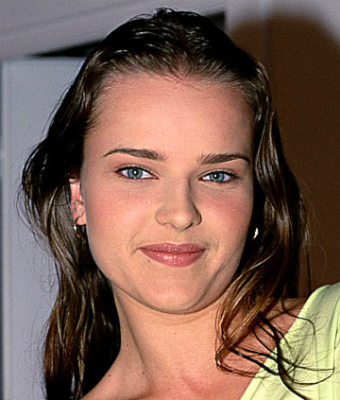 Woodman classic : Eva roberts