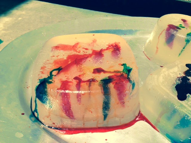 Who's Who and Who's New: Discovering Gelatin and Colors!