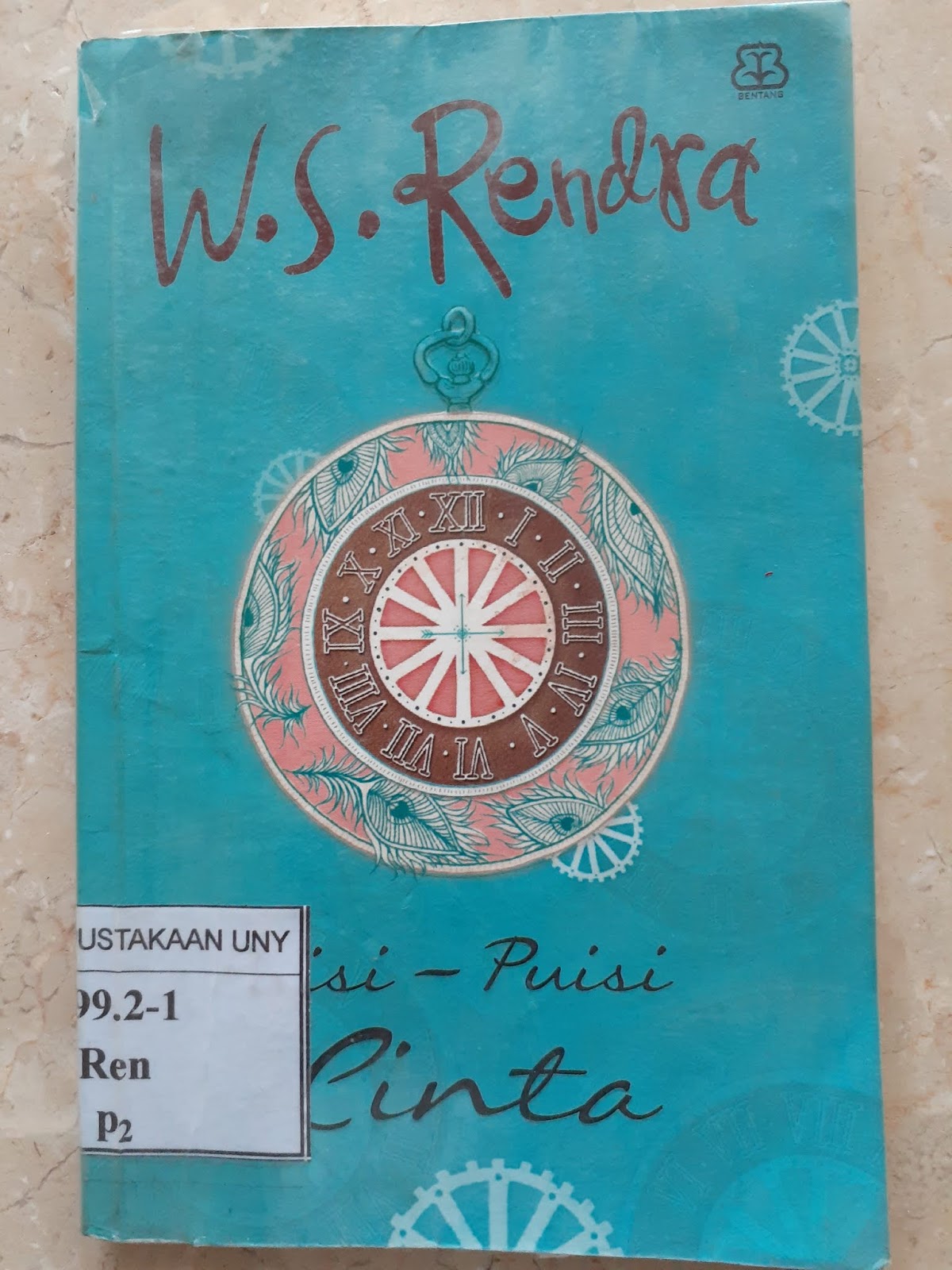 Resensi Buku "Puisi - Puisi Cinta" Karya W.S. Rendra