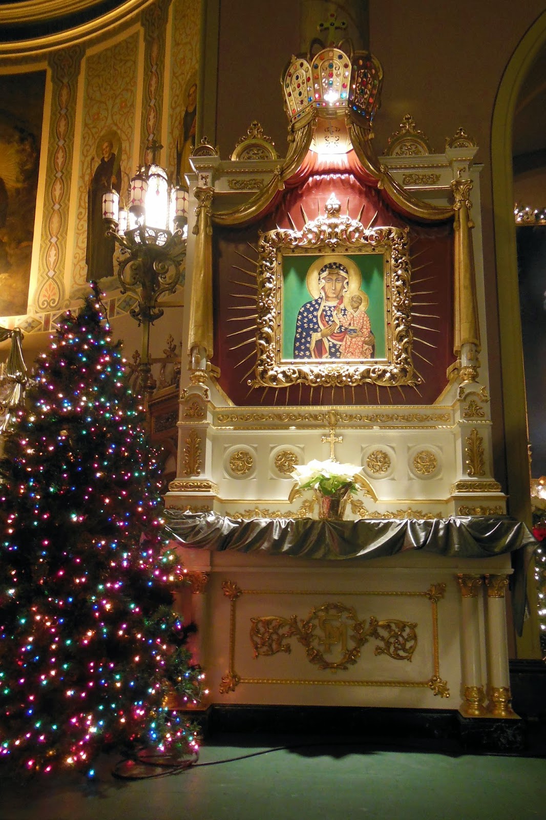 Roamin' Catholic Churches: Merry Christmas!