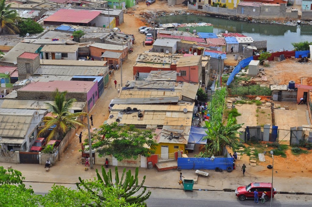 Luanda, uma cidade a rebentar pelas costuras - O Berço do Mundo