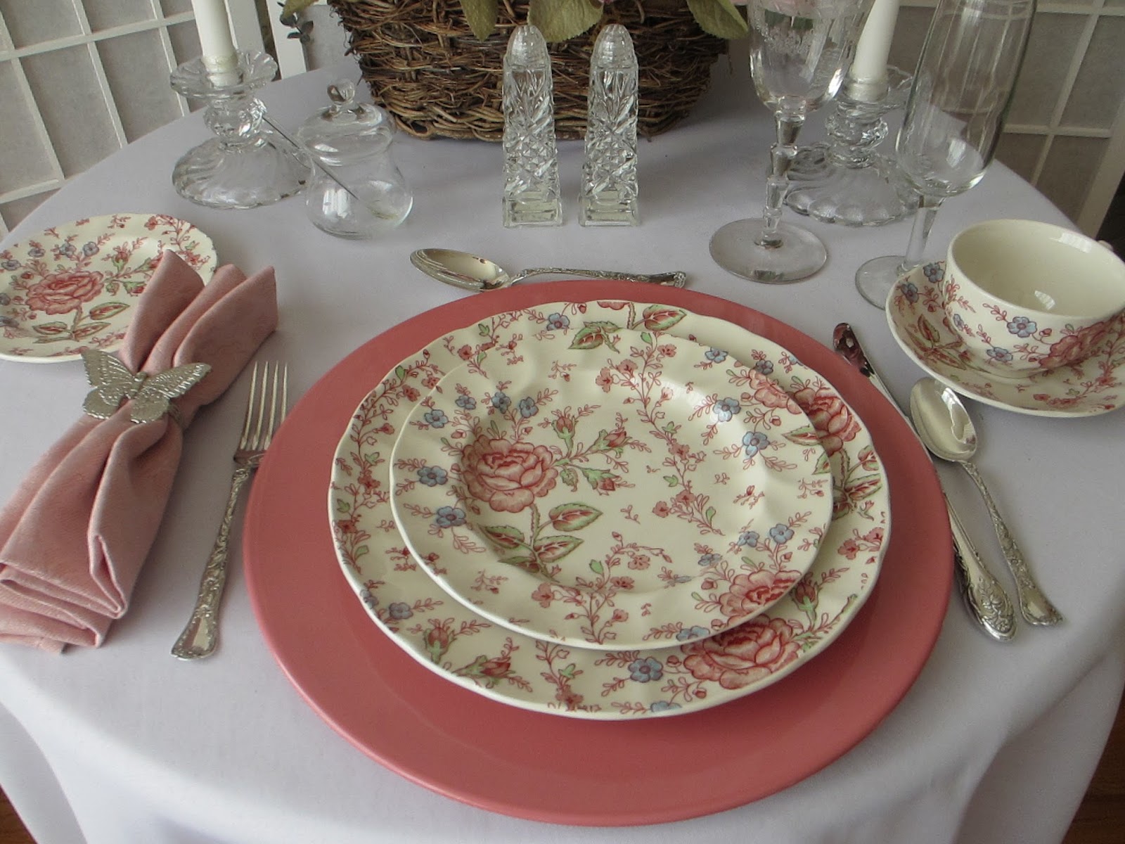 Table for One: Spode Gainsborough Spring Table