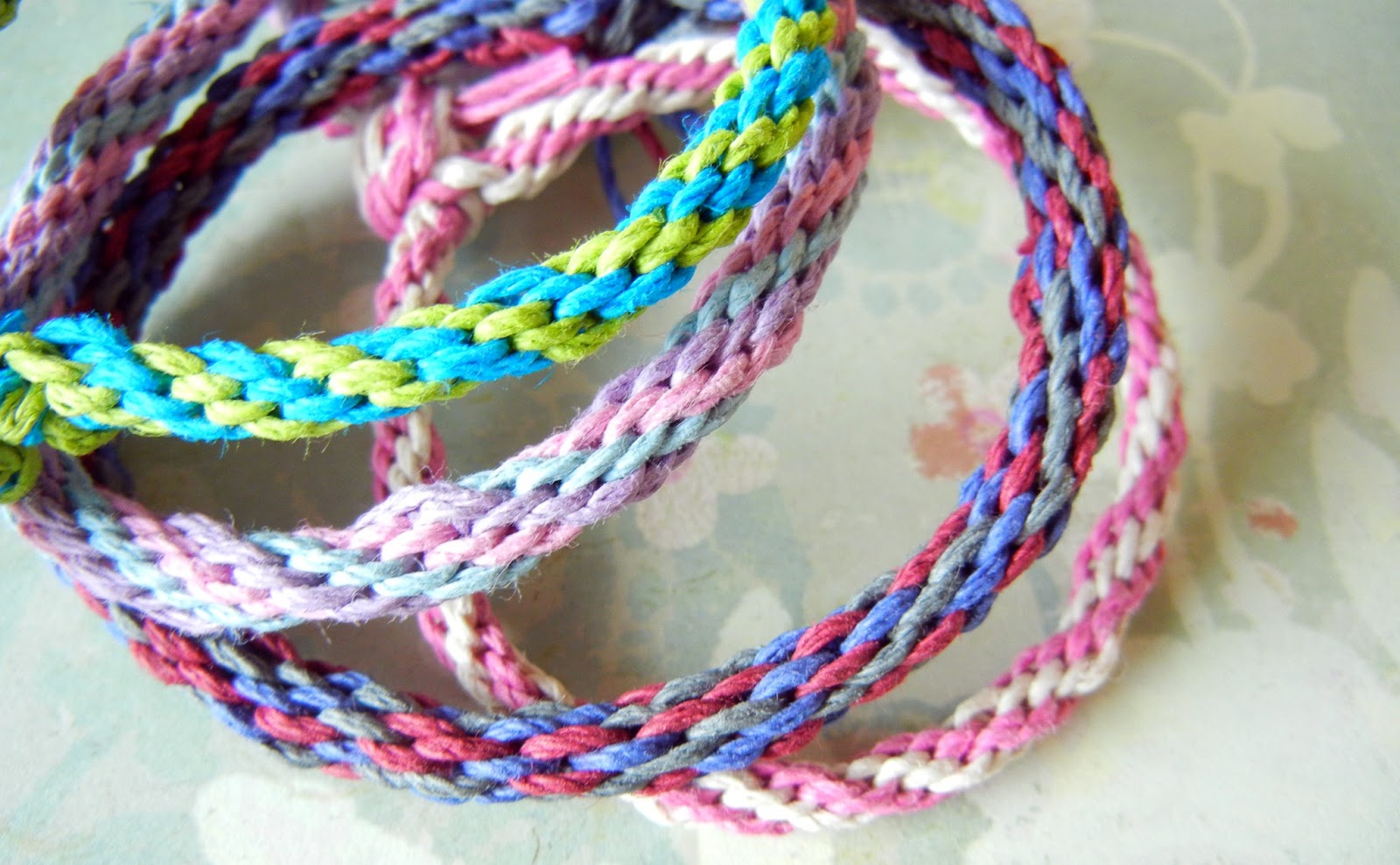 Day Celebration: Friendship Belts For Girl And Boy Friends