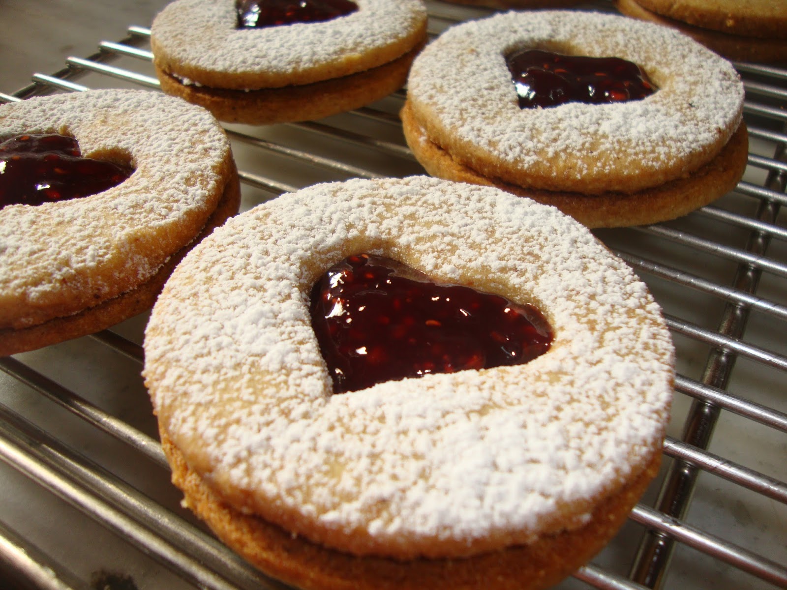 Cooking Delights: Linzer cookies