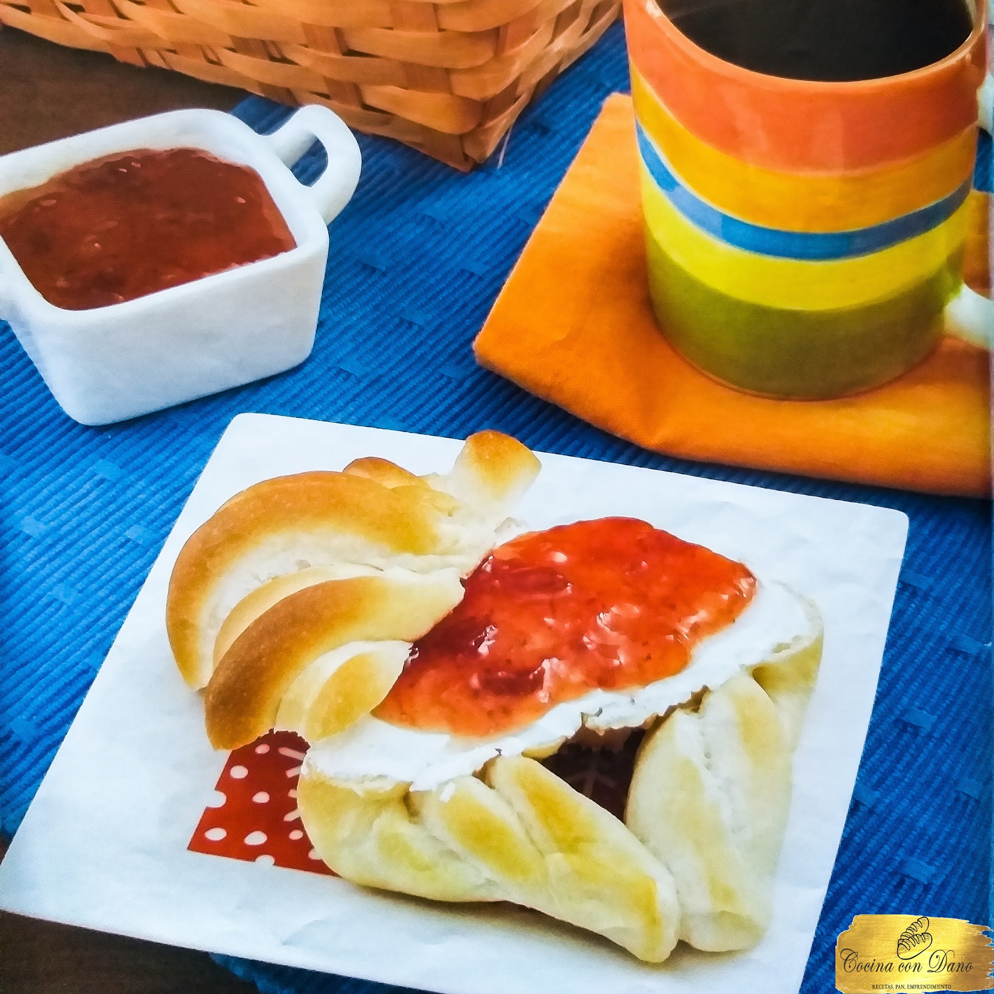 COMO HACER CUERNO DE PAN RECETA FACIL. - Cocina con Dano