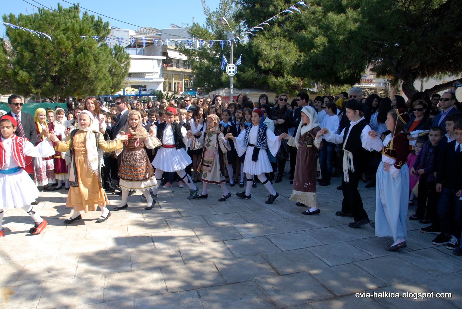Evia halkida photos by elias thalassis: ΕΚΔΗΛΩΣΗ για την 25 Μαρτιου ...