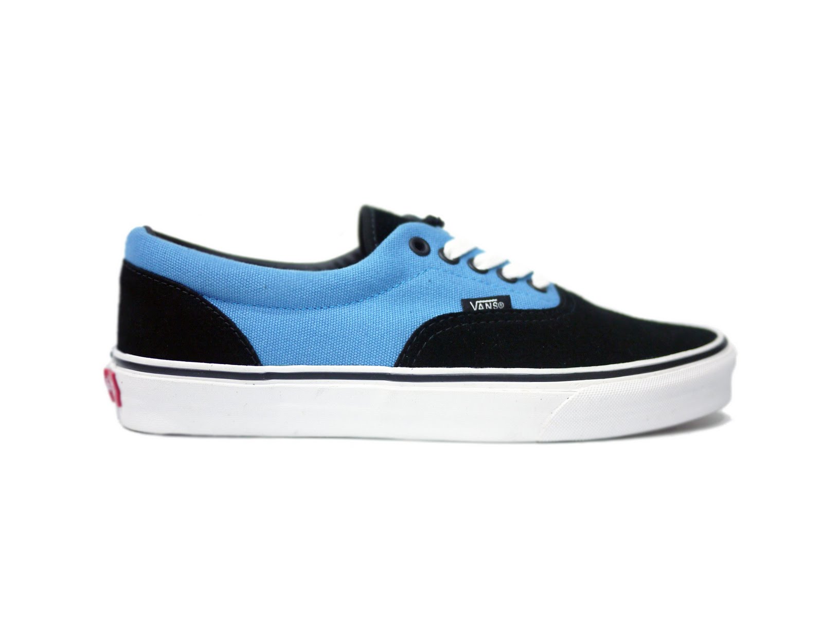 CROSSOVER: VANS ,NEW BALANCE,PUMA@ CROSSOVER