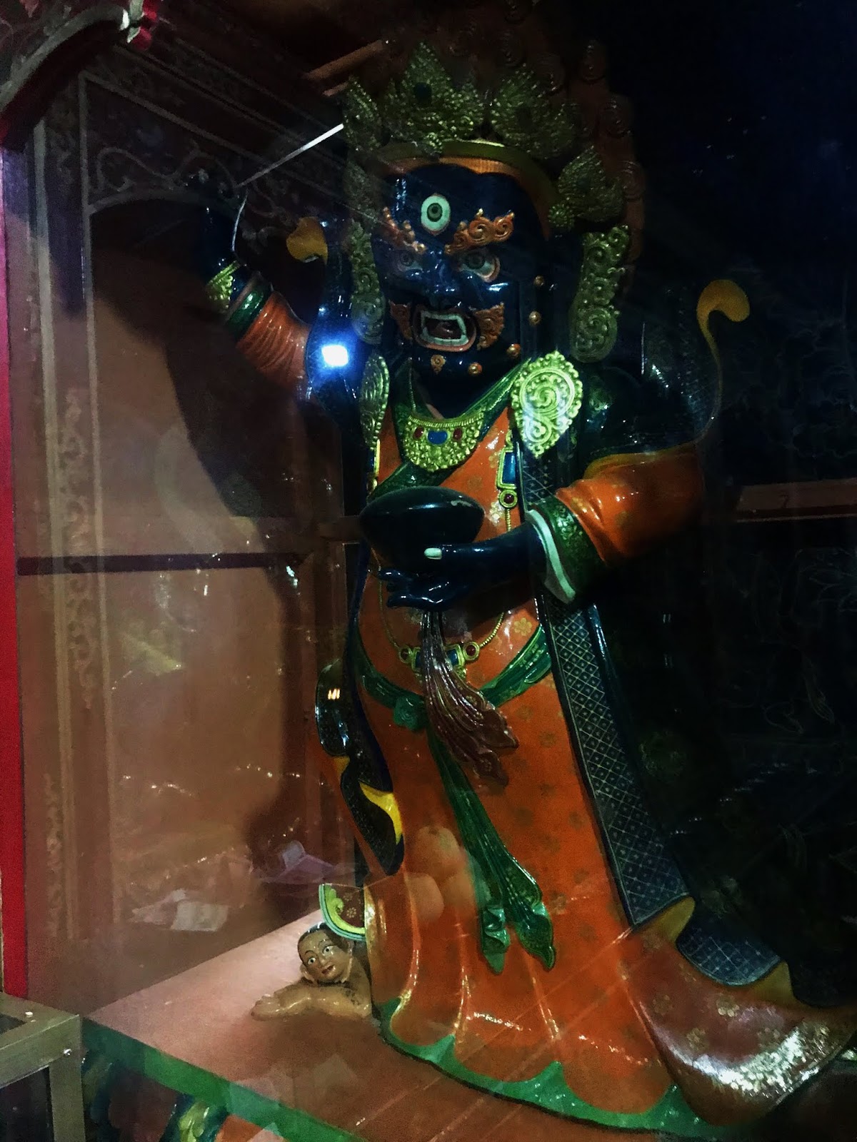 Chapelle dédiée a Shanglon Dorje Duddul ཞང་བློན་རྡོ་རྗེ་བདུད་འདུལ ...