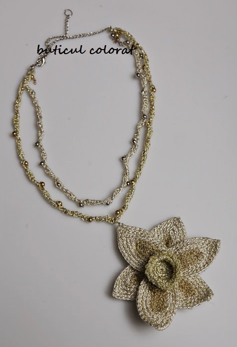 Colorate crosetate: Coliere cu narcise