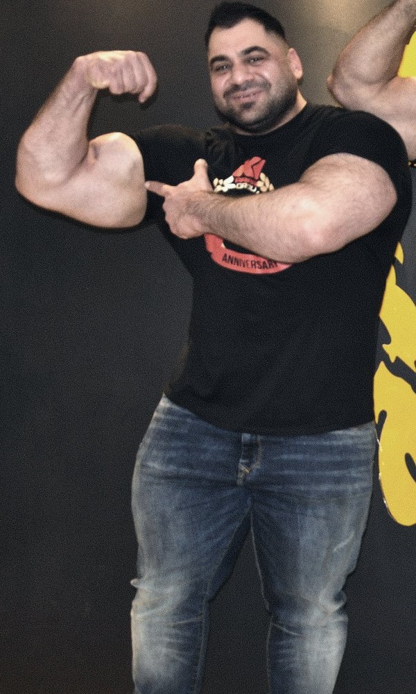 Muscle Lover: Iraqi muscle beast Salah Hussein