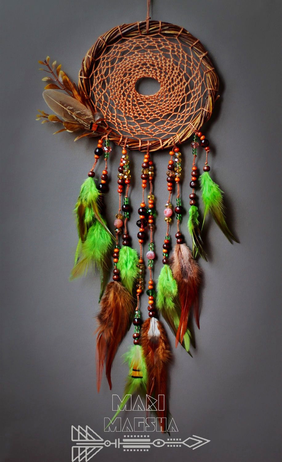 KUFER z artystycznym rękodziełem : Mistrzowskie łapacze snów