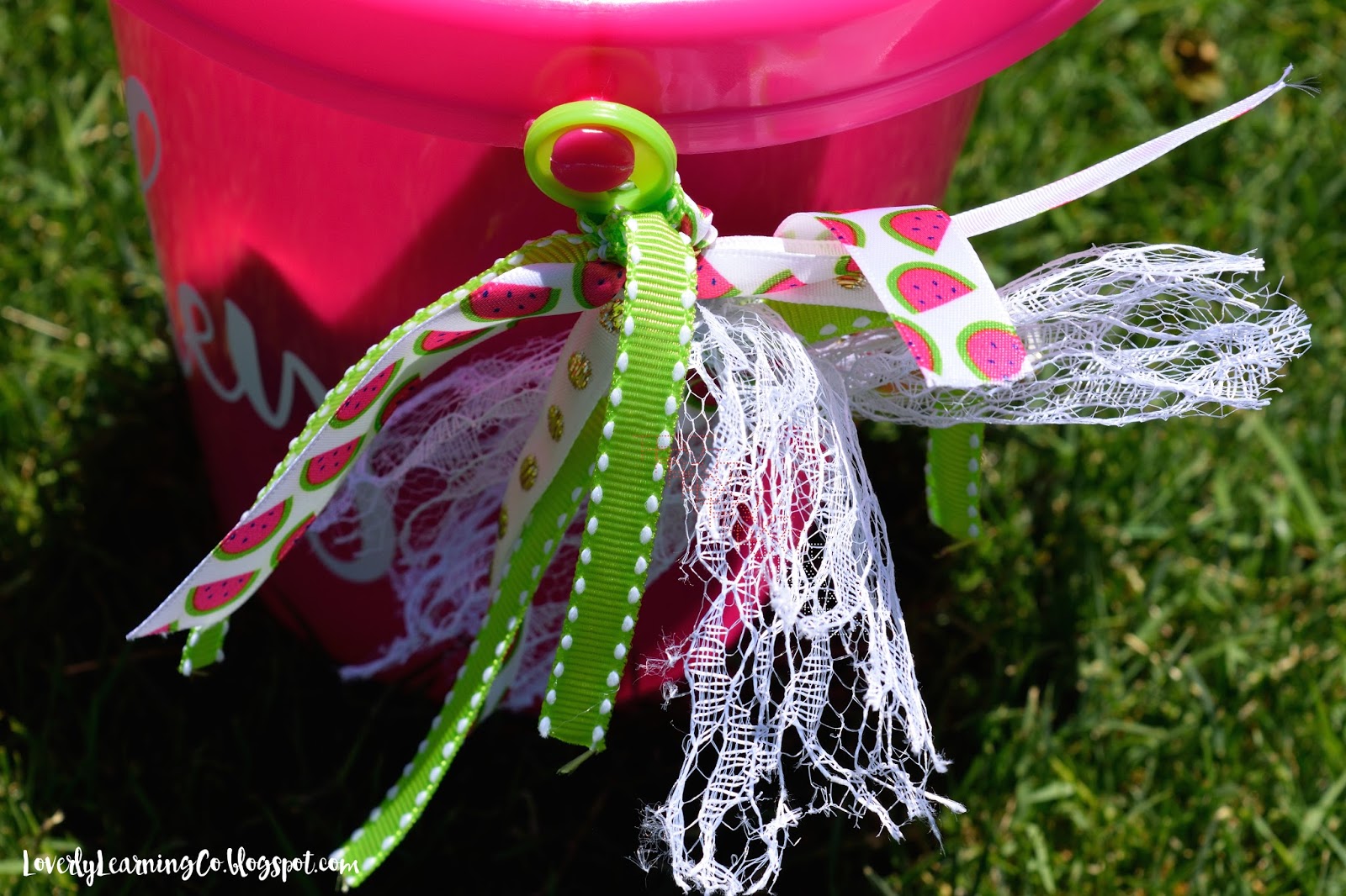 Loverly Learning Co.: DIY Park Pails + Beach Buckets