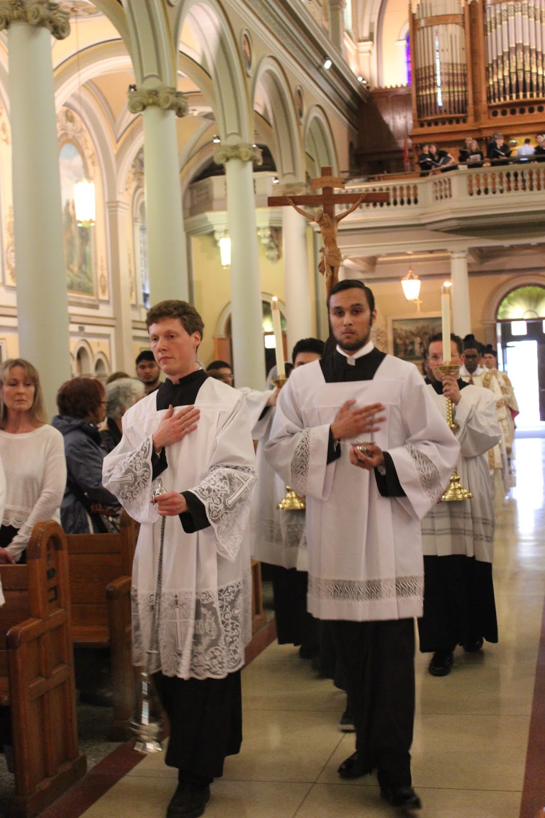 Servimus unum Deum - Latin Mass Altar Serving and Related Matters in ...