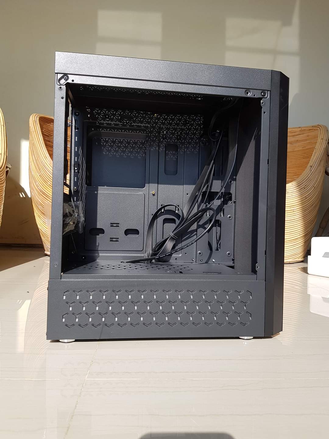 Review Singkat Casing PC Murah Cube Gaming HARLOT Side Temper Glass ...