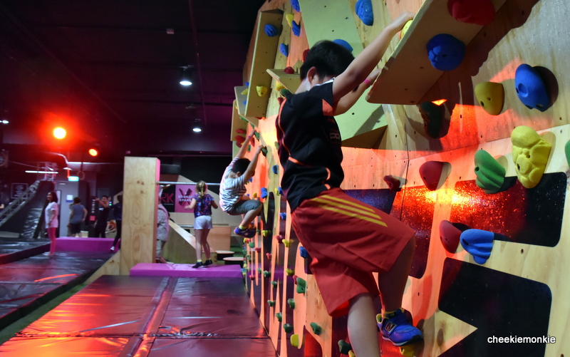 Cheekiemonkies: Singapore Parenting & Lifestyle Blog: Rebounding Fun ...
