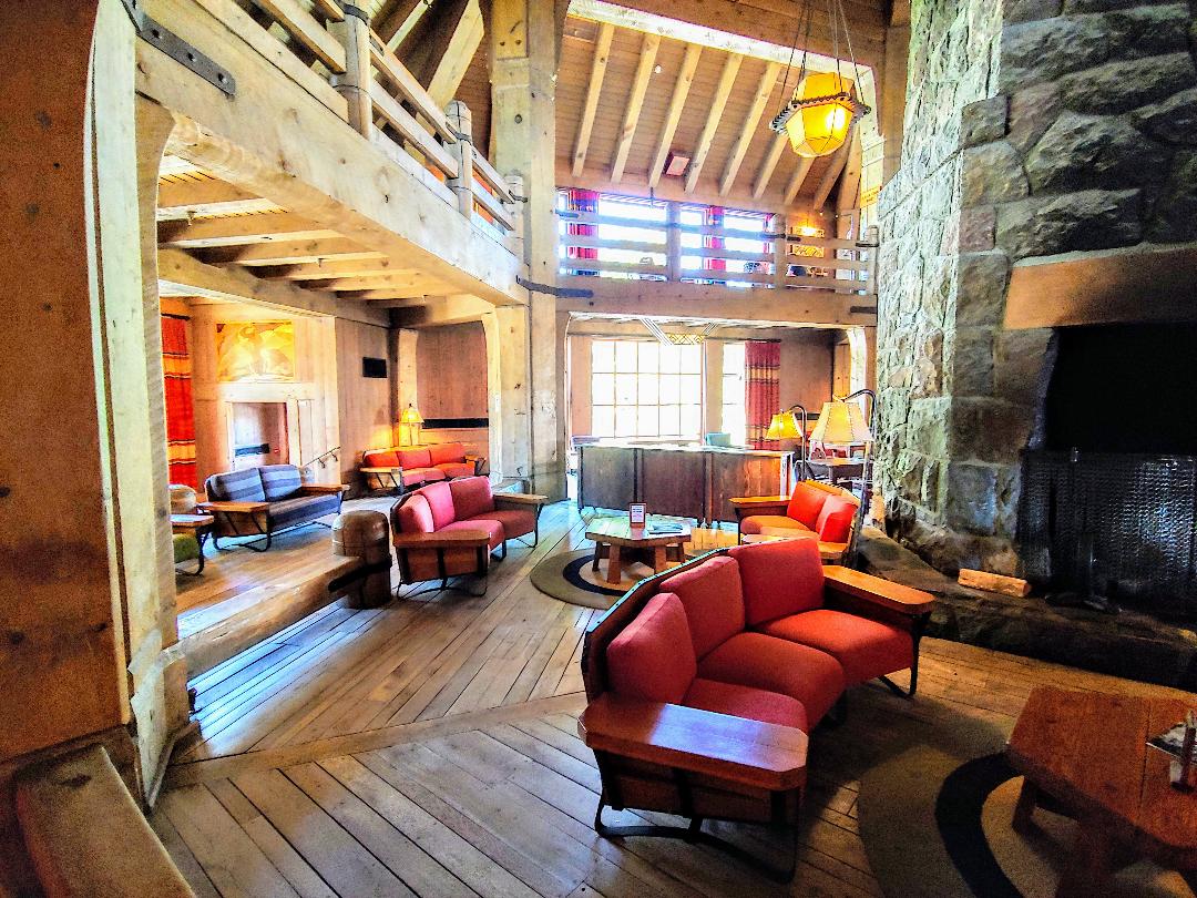 Travels with Winnie: Mt Hood - Timberline Lodge part 1