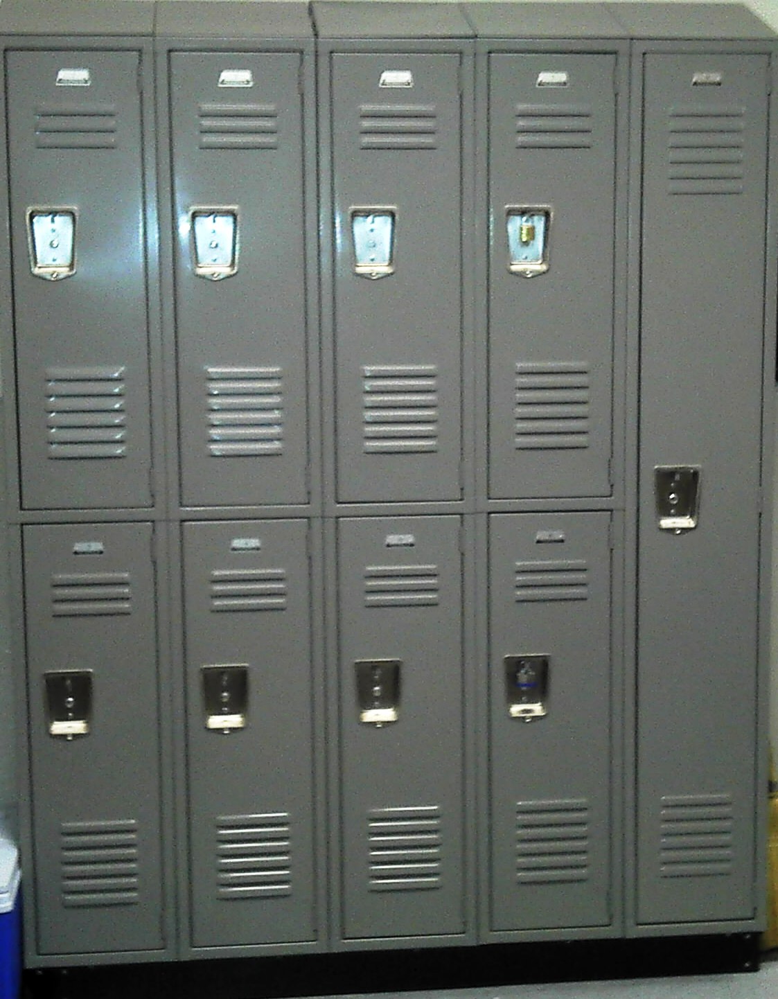 NYC LOCKERS | NYC LOCKERS AND BENCHES: July 2012