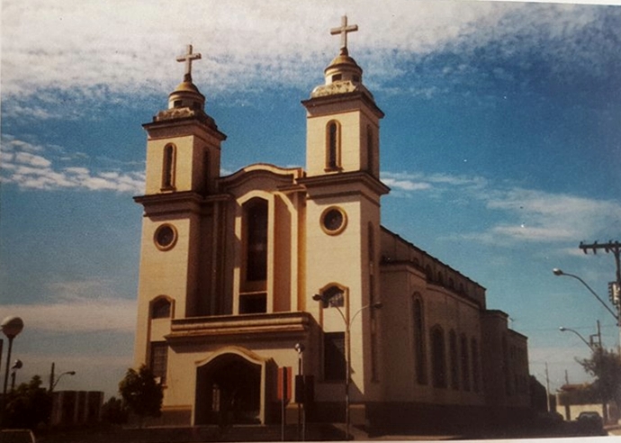 Museu Fotográfico de Divinópolis : Largo da Matriz & Catedral do Divino ...