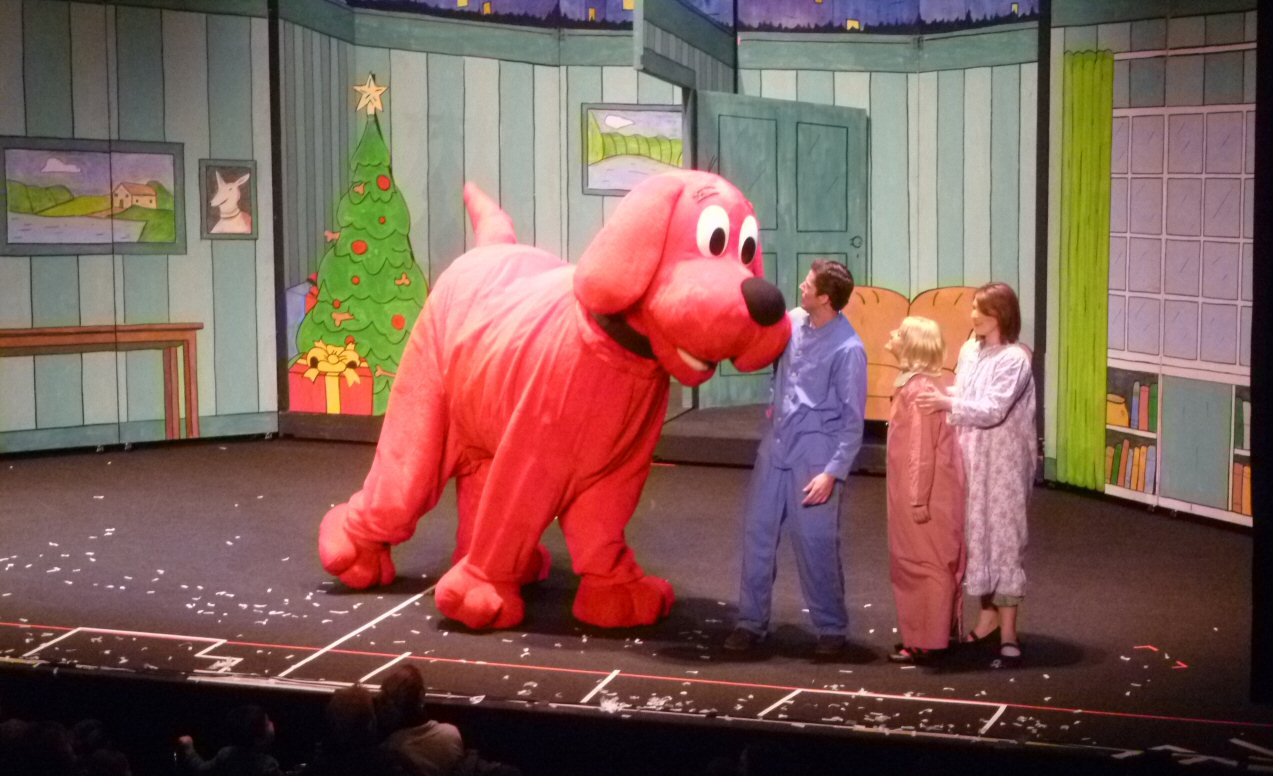 Evan and Lauren's Cool Blog: 1/21/12: Clifford the Big Red Dog Live ...