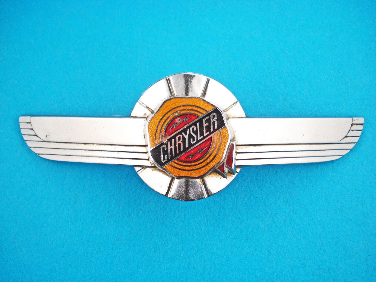 American Auto Emblems: CHRYSLER