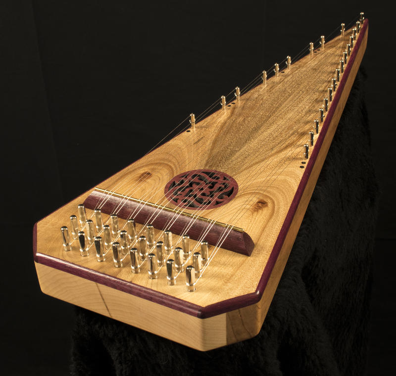 ESPINETA, CLAVE, CLAVICORDIO Y SALTERIO