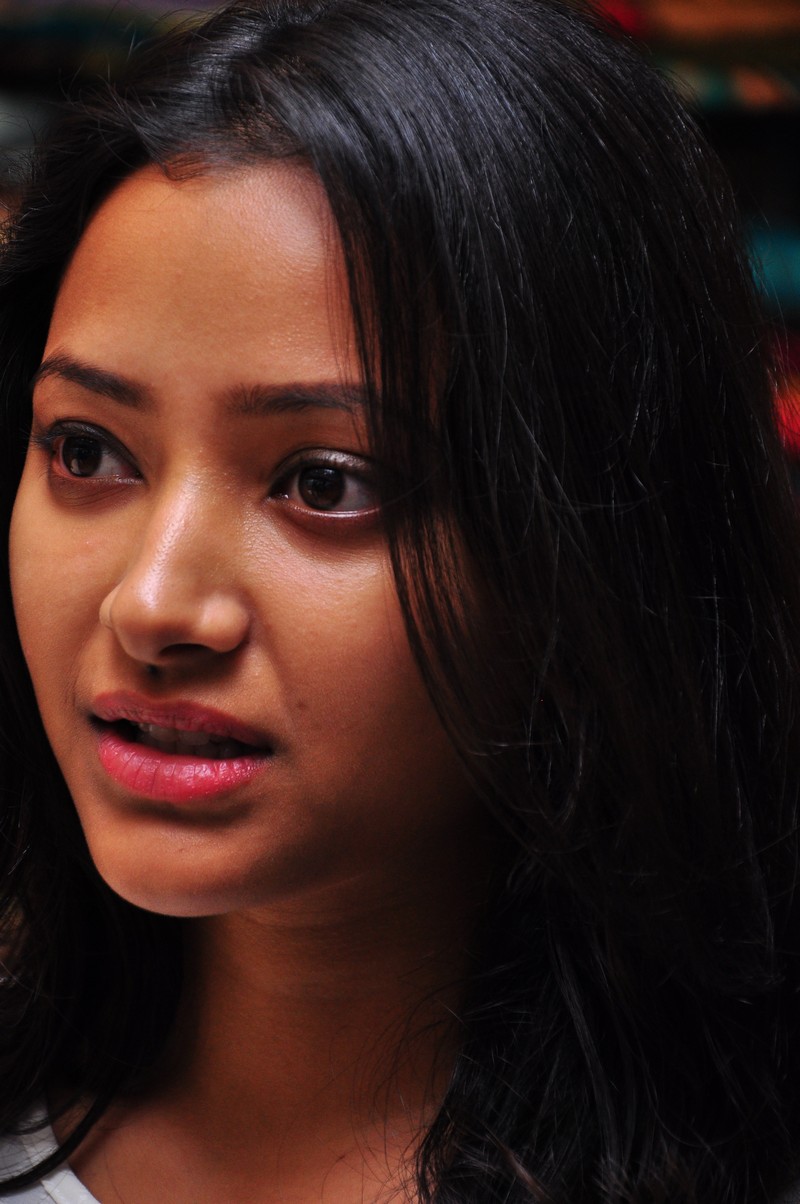 Swetha Basu Prasad Latest Stills | Tollywoodtv