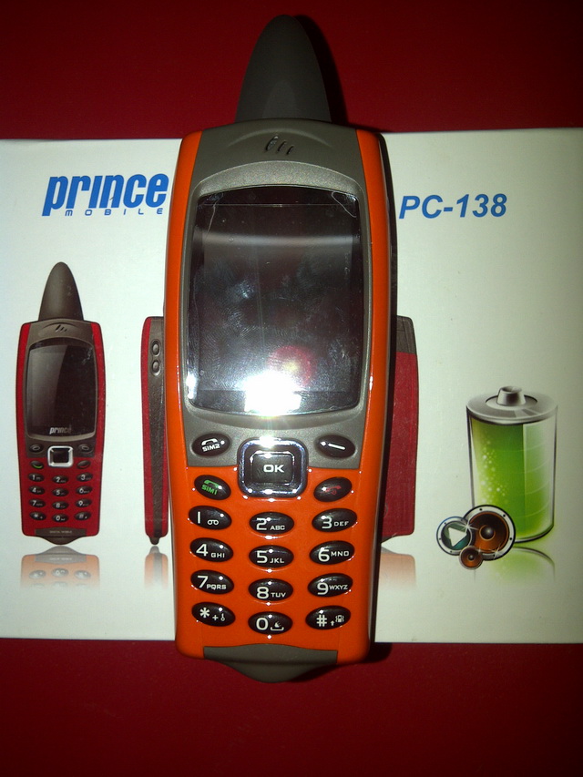 CNC virtual: Handphone Aneh, Antik dan Unik (Antique & Unique Cell Phone)