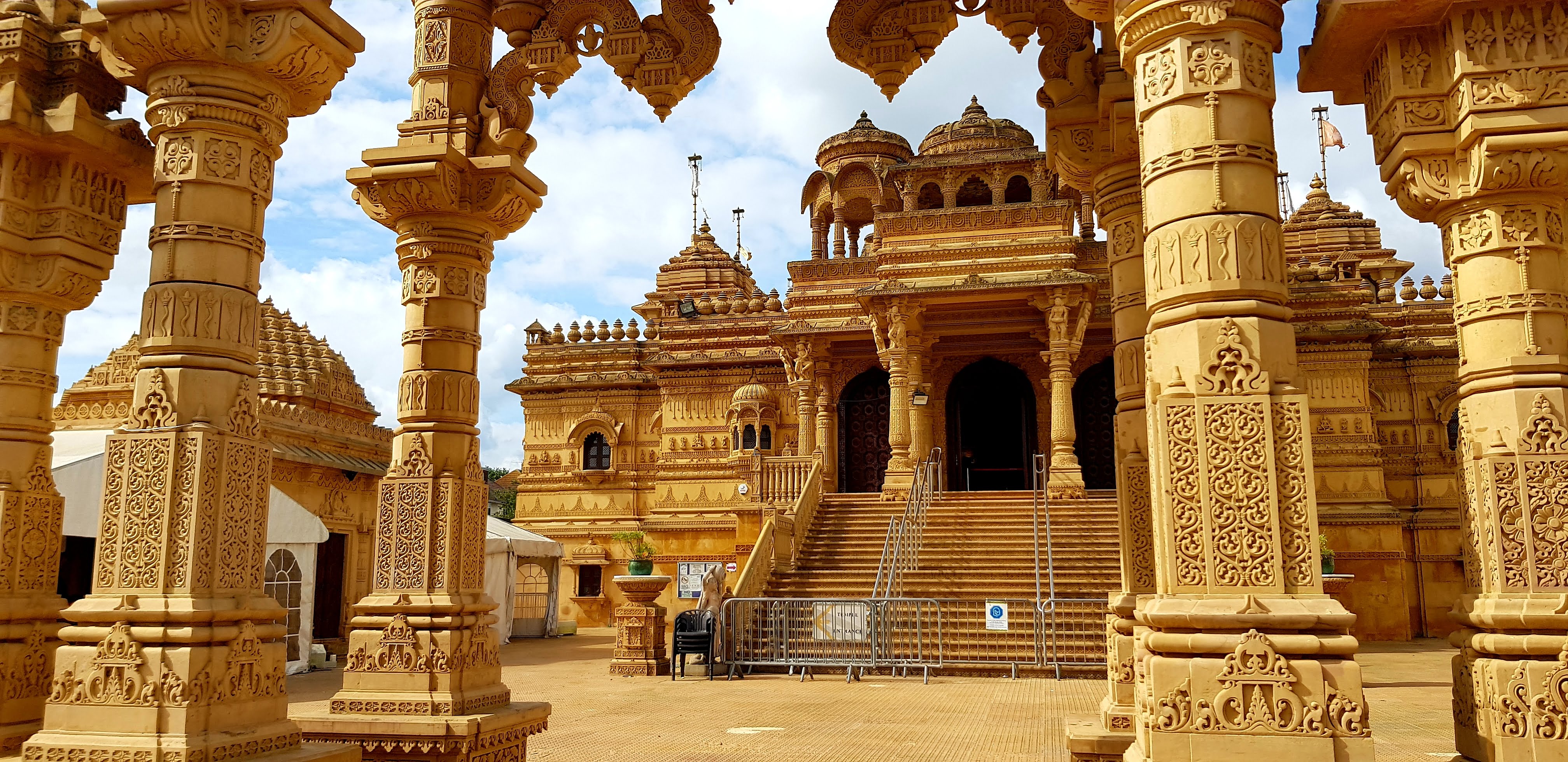 London, The Unfinished City: Shri Vallabh Nidhi Mandir Hindu Temple