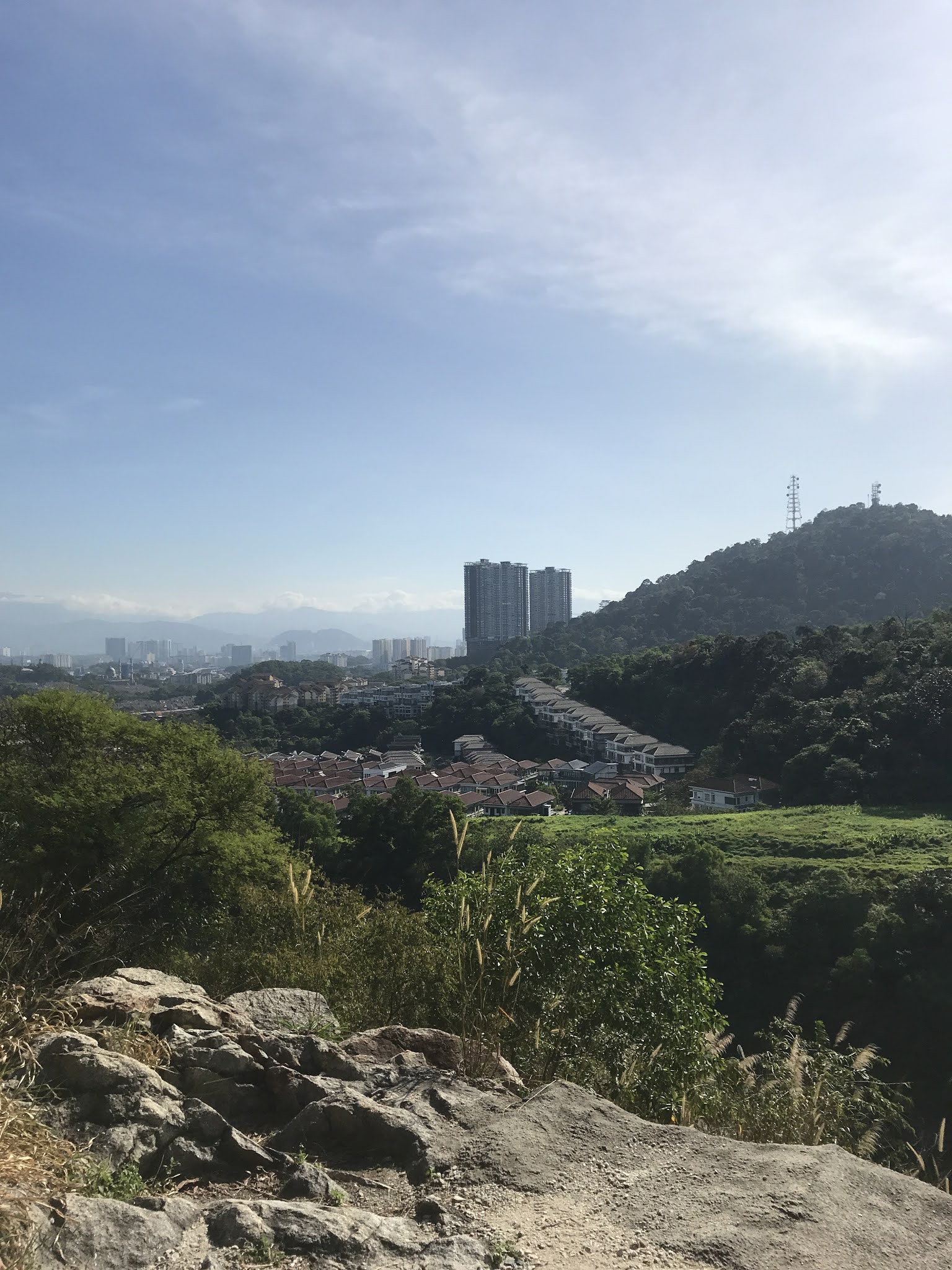 Mendaki Bukit Denai Tiga Puteri Kota Damansara