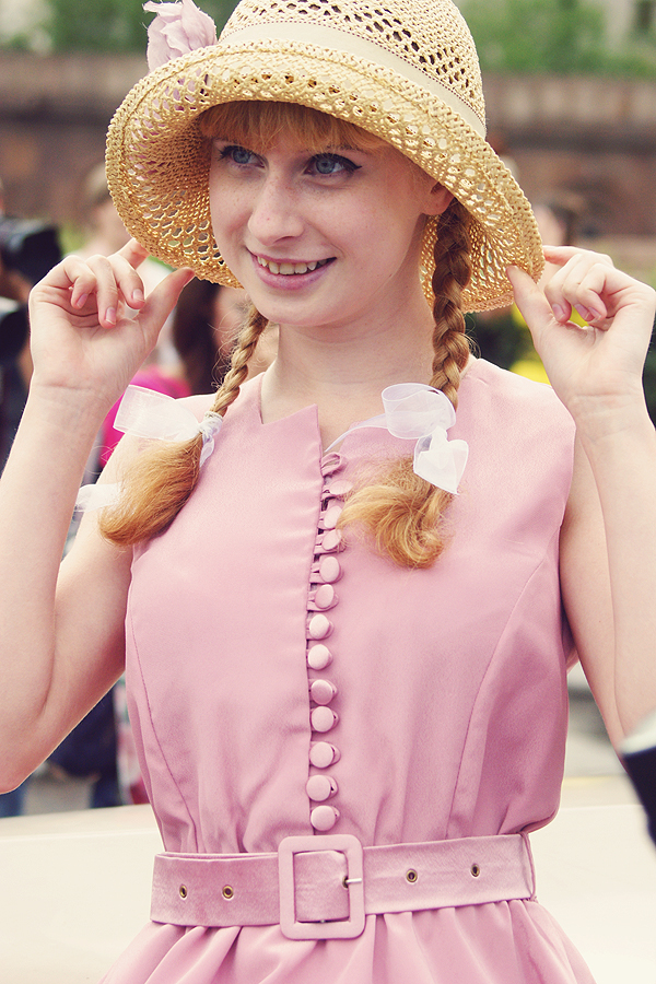 LESYA RAY POMINOVA PHOTOGRAPHY