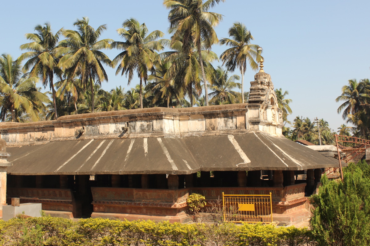Journeys across Karnataka: Madhukeshwara Devastana, Banavasi - part 1