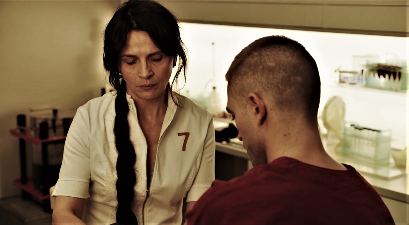 'High Life' Trailer: Robert Pattinson & Juliette Binoche Journey Into ...