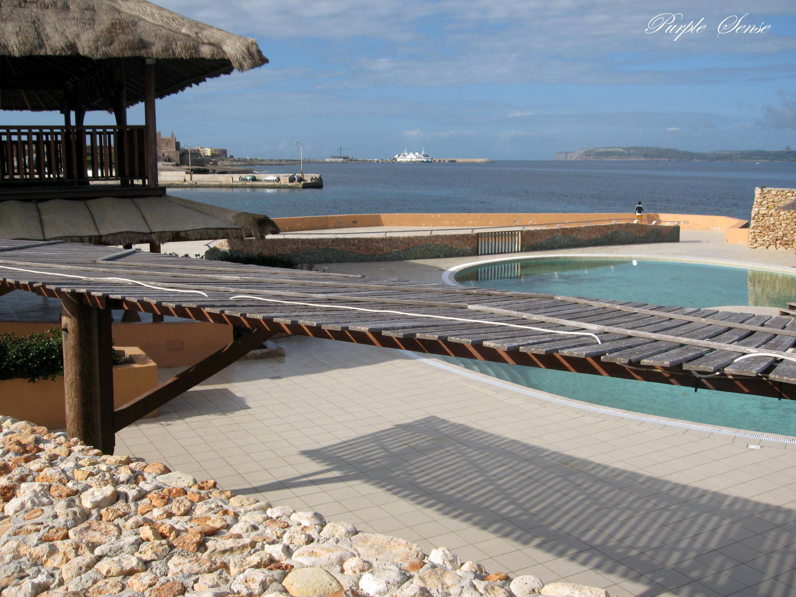 Purple Sense: Новогодишни страсти в Малта