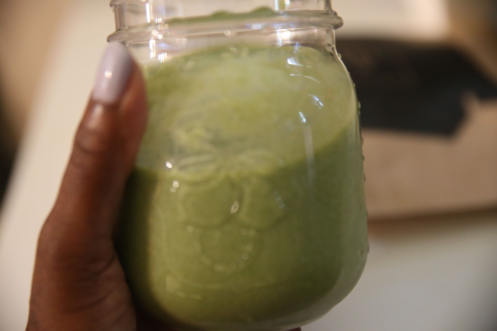 First Impressions | The Super Elixir Green Powder — BELLEMOCHA.com