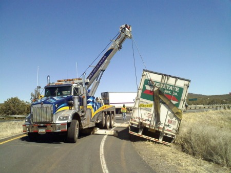 Green Towing Los Angeles: Big Rig Towing Services