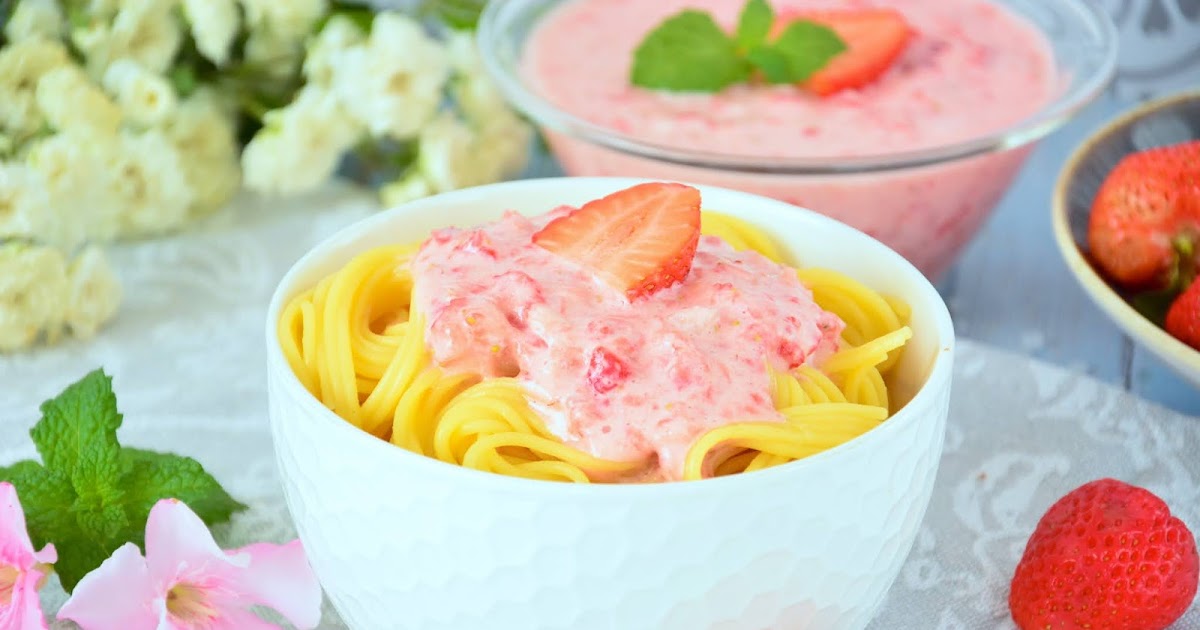 Makaron z sosem truskawkowym | MOJA KSIĄŻKA KUCHARSKA