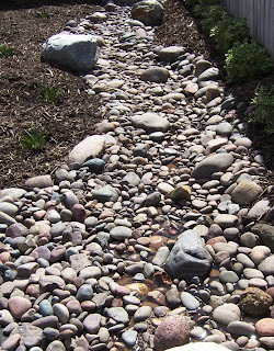 The 2 Minute Gardener: Photo - Dry Stream Bed