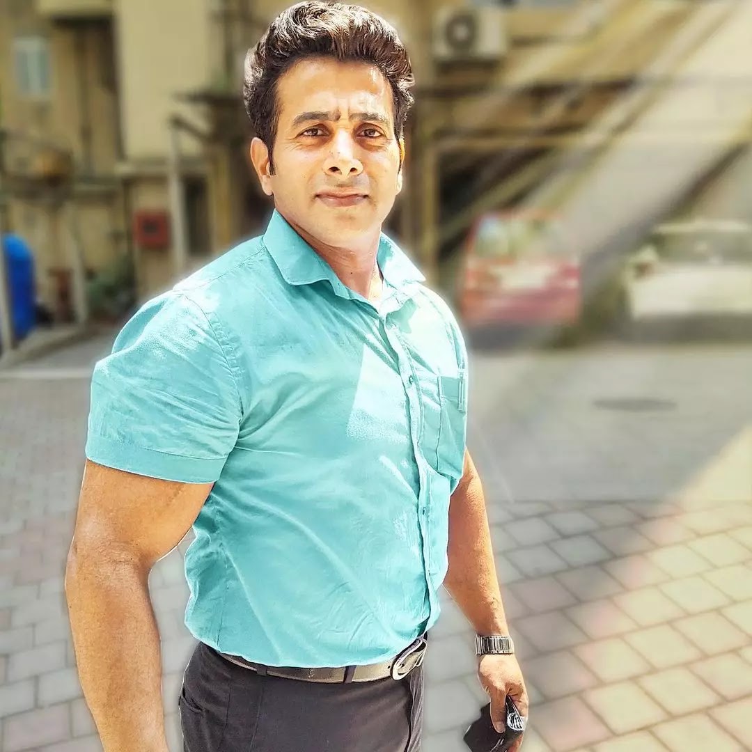 suhas madhukar khamkar biography in hindi