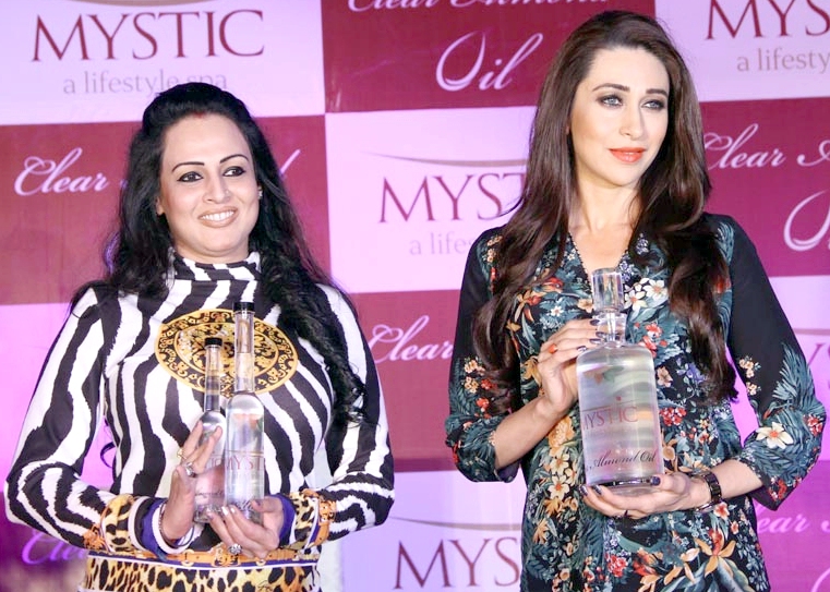 Karisma Kapoor Launched Clear Almond Oil Product of Mystic Spa - Dwarka ...