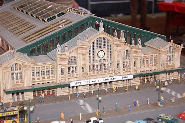French Model Railway: French station canopies