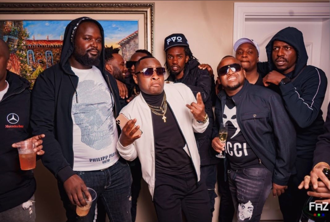 PICS : ENZO JOINS THE RICH CREW | Mafaro