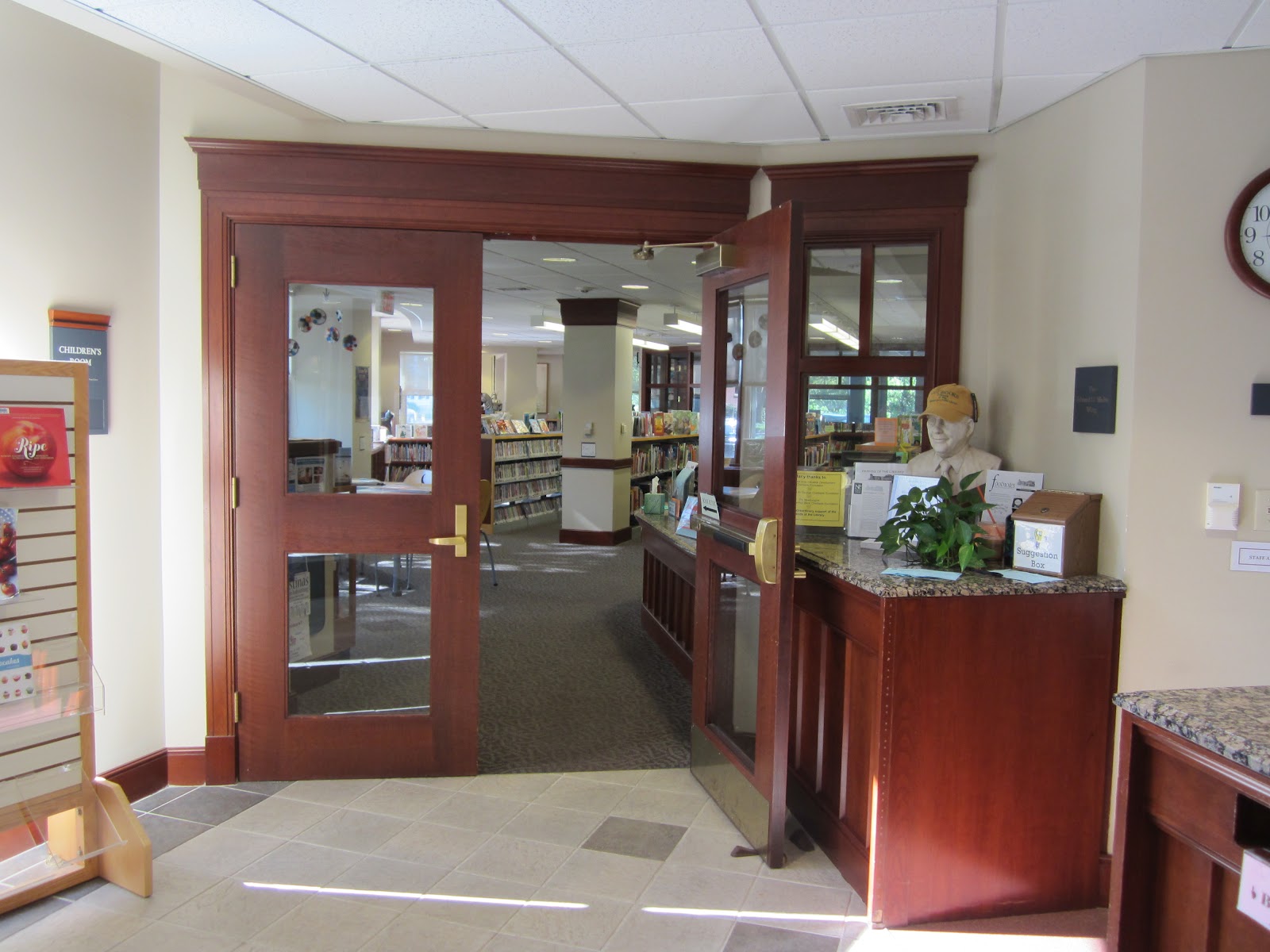 Schinag-O-Blog: Newburyport Public Library Foyer