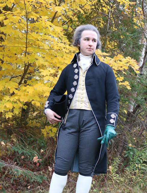 The Prettiest Gentleman About Town: Late 1780's Photoshoot