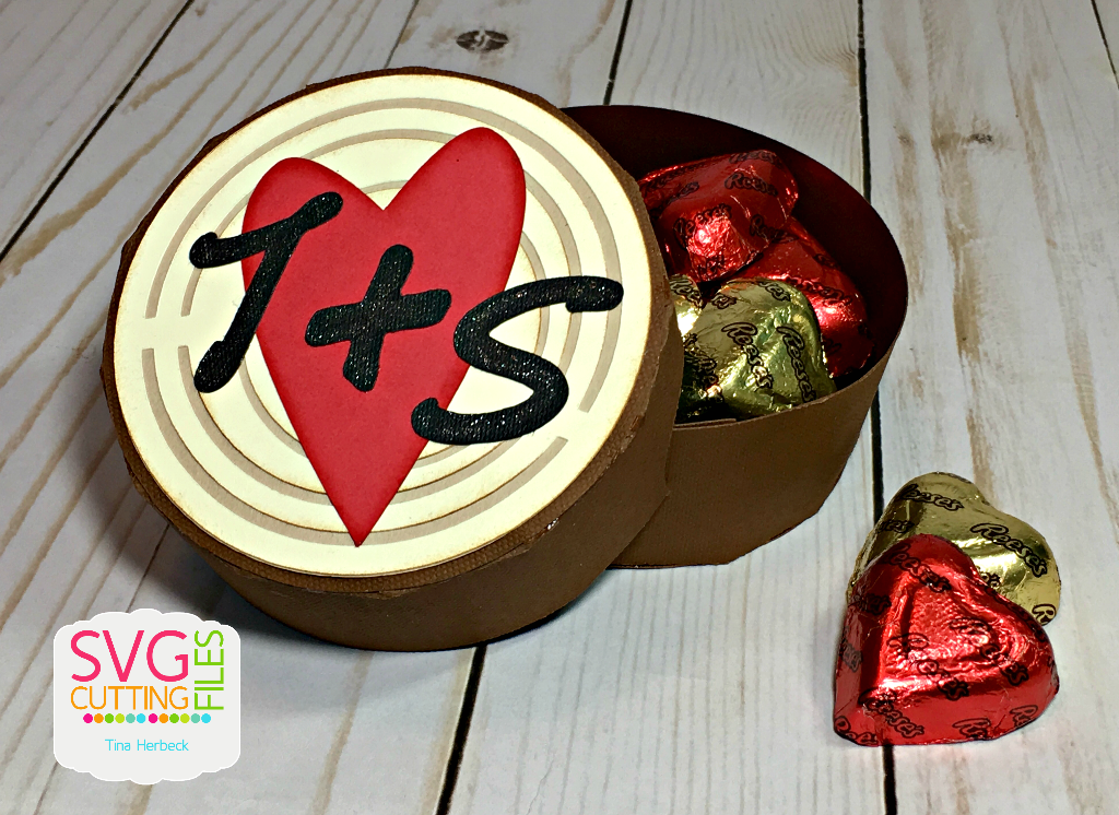 The Scrappin Rabbit: Carved Initials Log Box