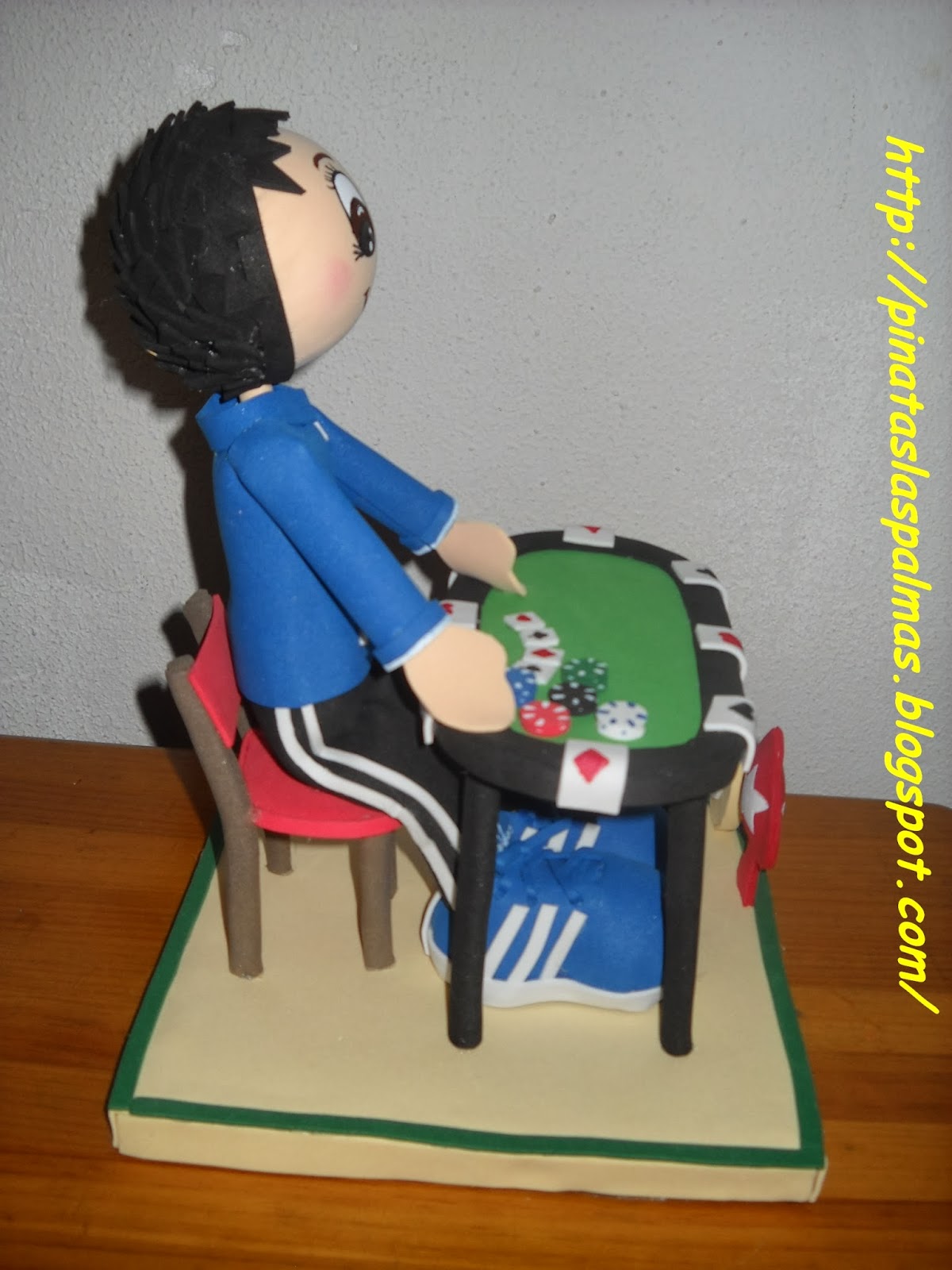 Piñatas Las Palmas: Jugador de Poker