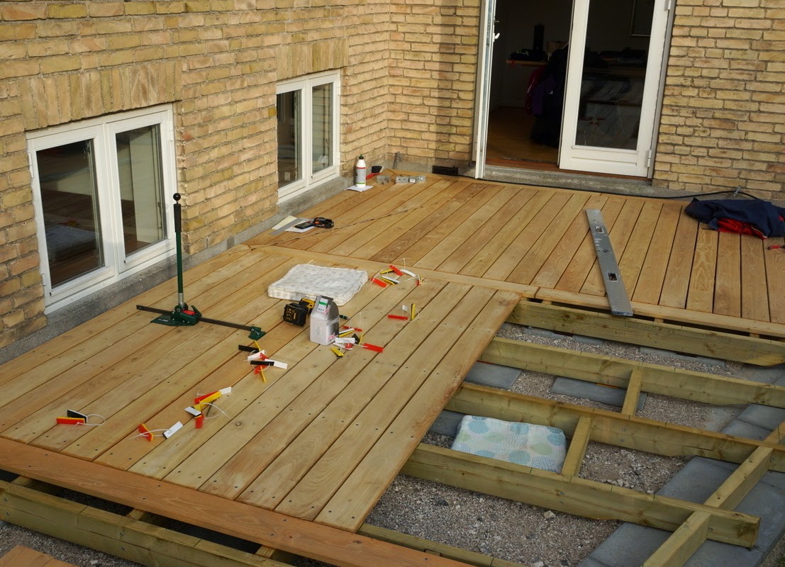 Fra frø til blomst: Ny terrasse