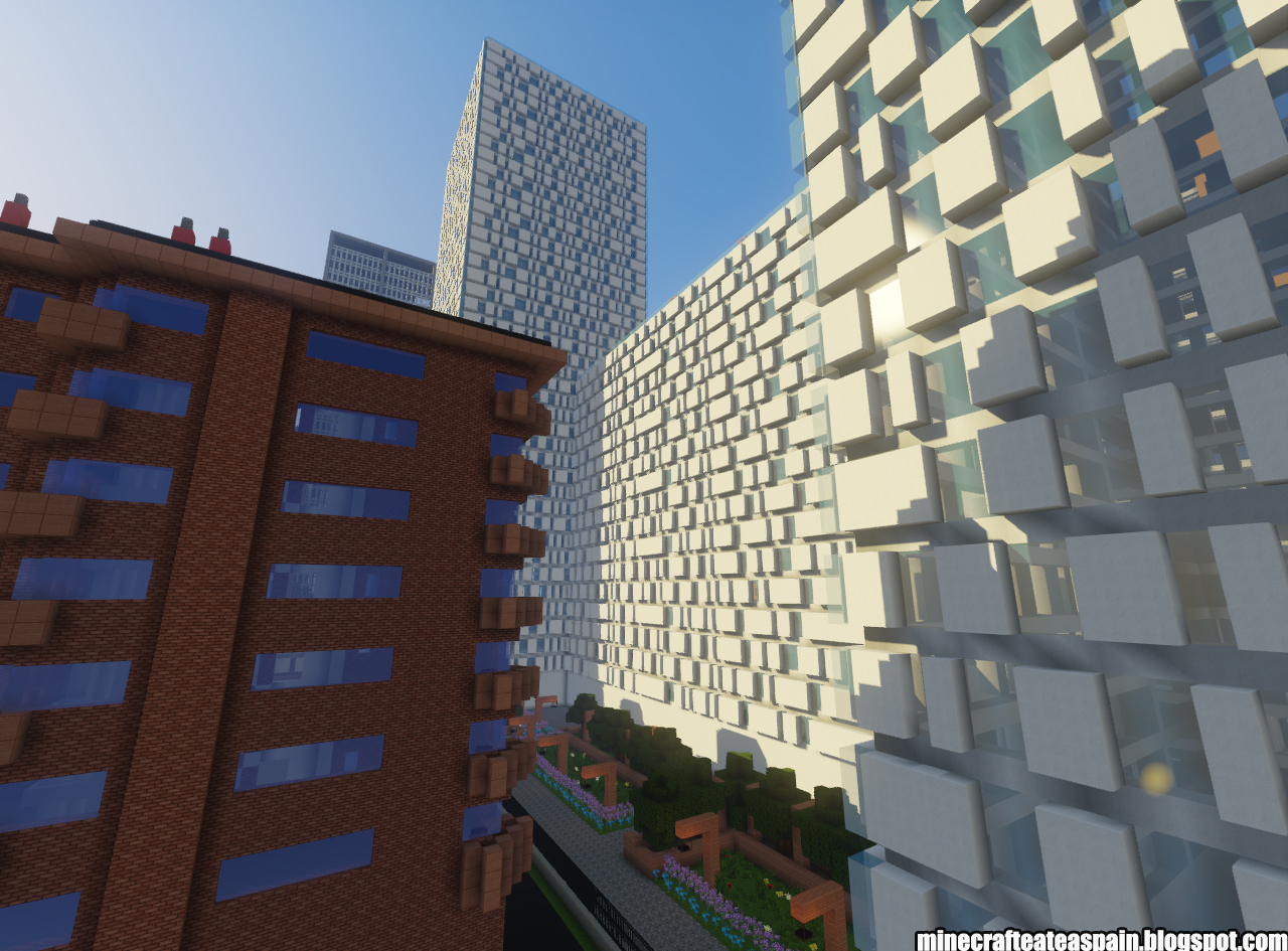 Creaciones Minecrafteate: Ciudad moderna con rascacielos.
